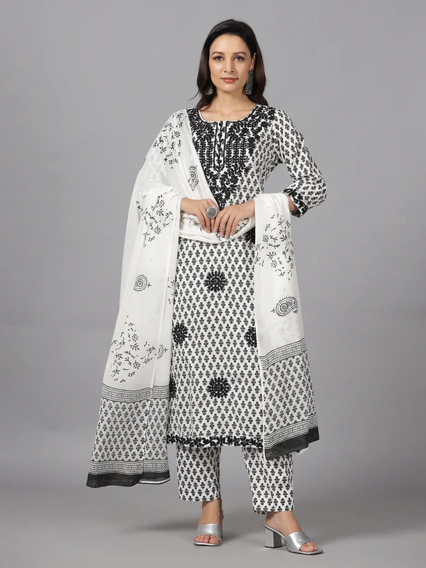 Buy Designer Kurti Sets for Women Online - Amchoor